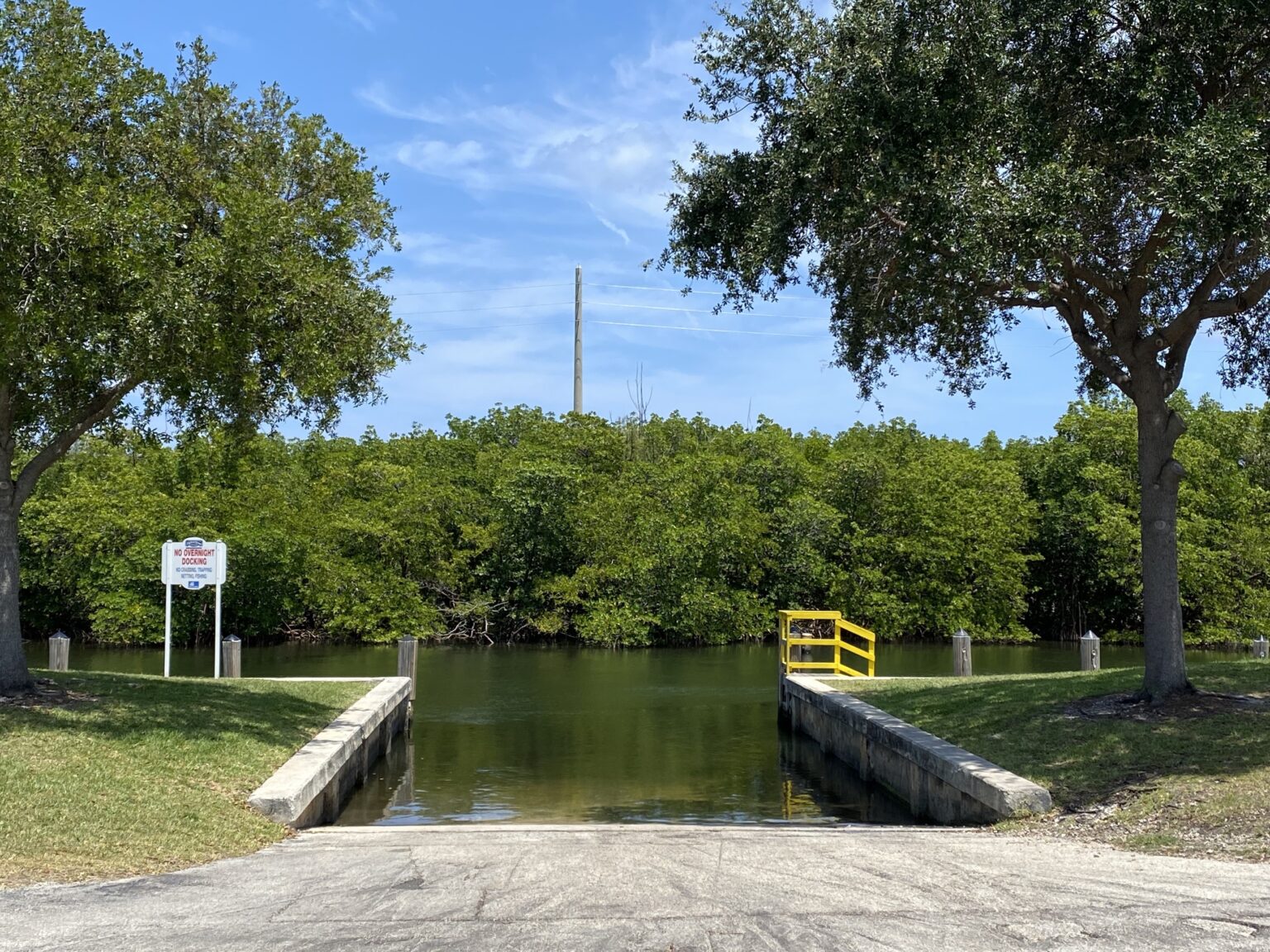 Boat Slips, Yacht Slips, Dry Storage | Harbour Towne Marina